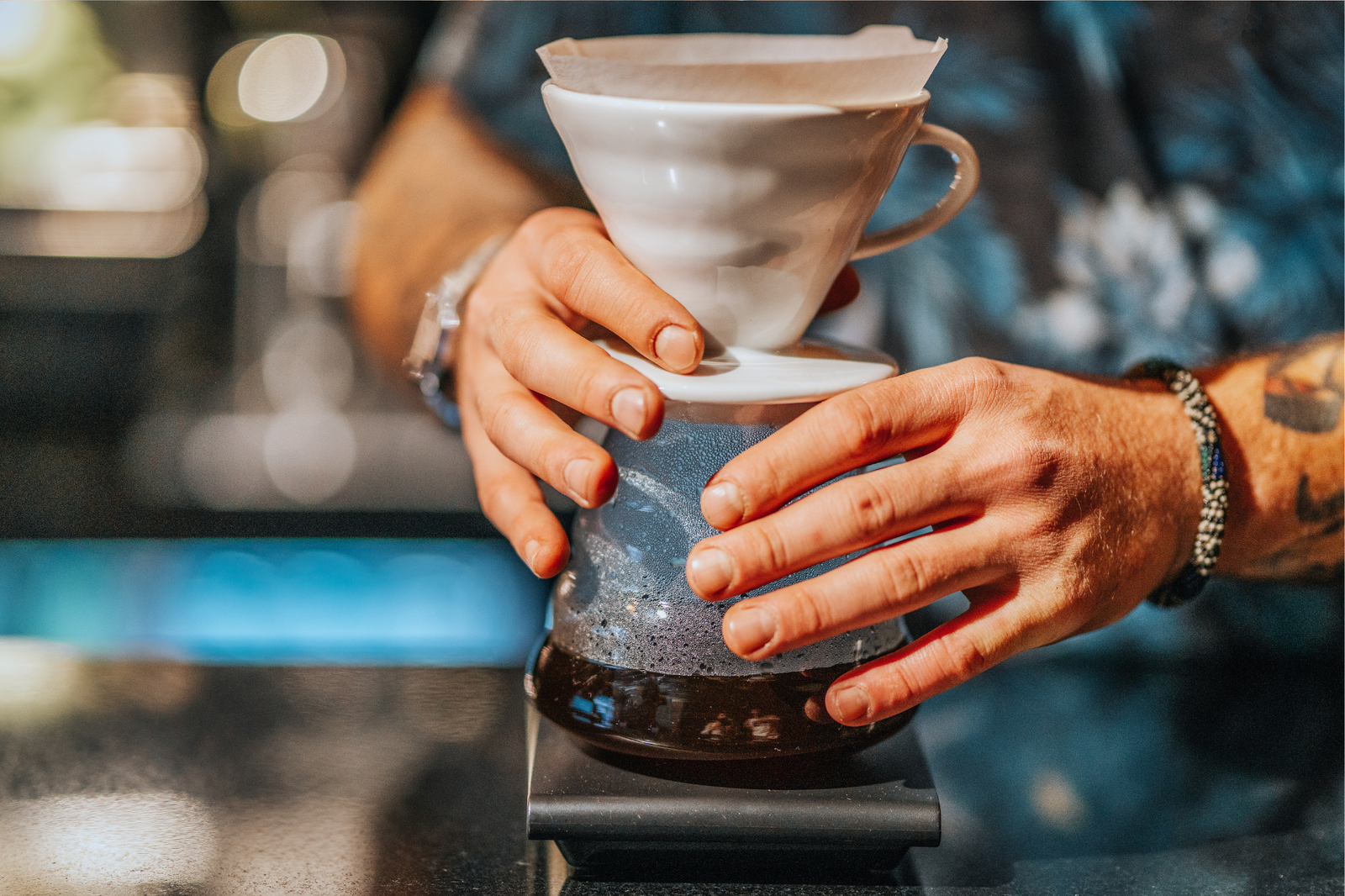 Cómo Preparar el Mejor Café con V60: Guía Completa para Perfeccionar tu Técnica - Cafeq Ñan